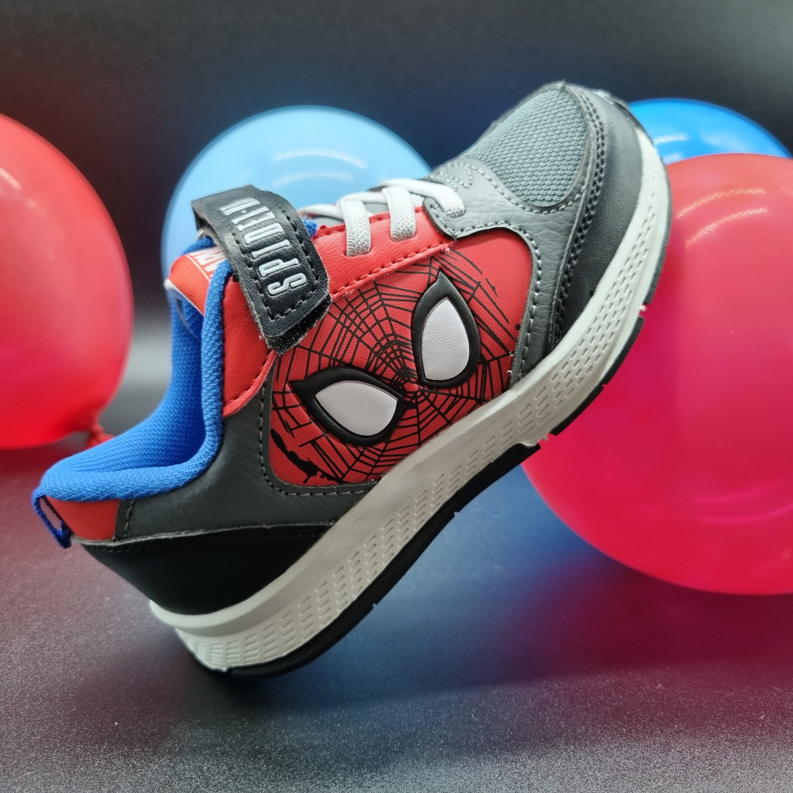 Deportiva gris Spiderman -CERDÁ GROUP - Uhane