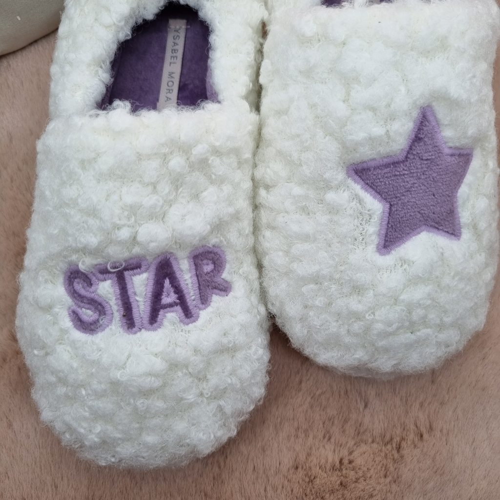 Zapatilla casa Estrella - YSABEL MORA - Uhane