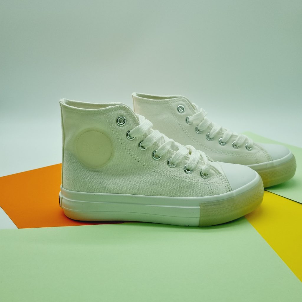 Zapatilla alta lona blanca - B&W - Uhane