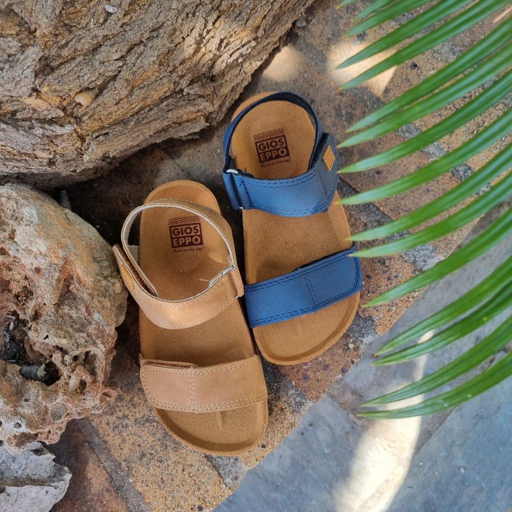 Sandalia bio unisex camel / marino - GIOSEPPO - Uhane